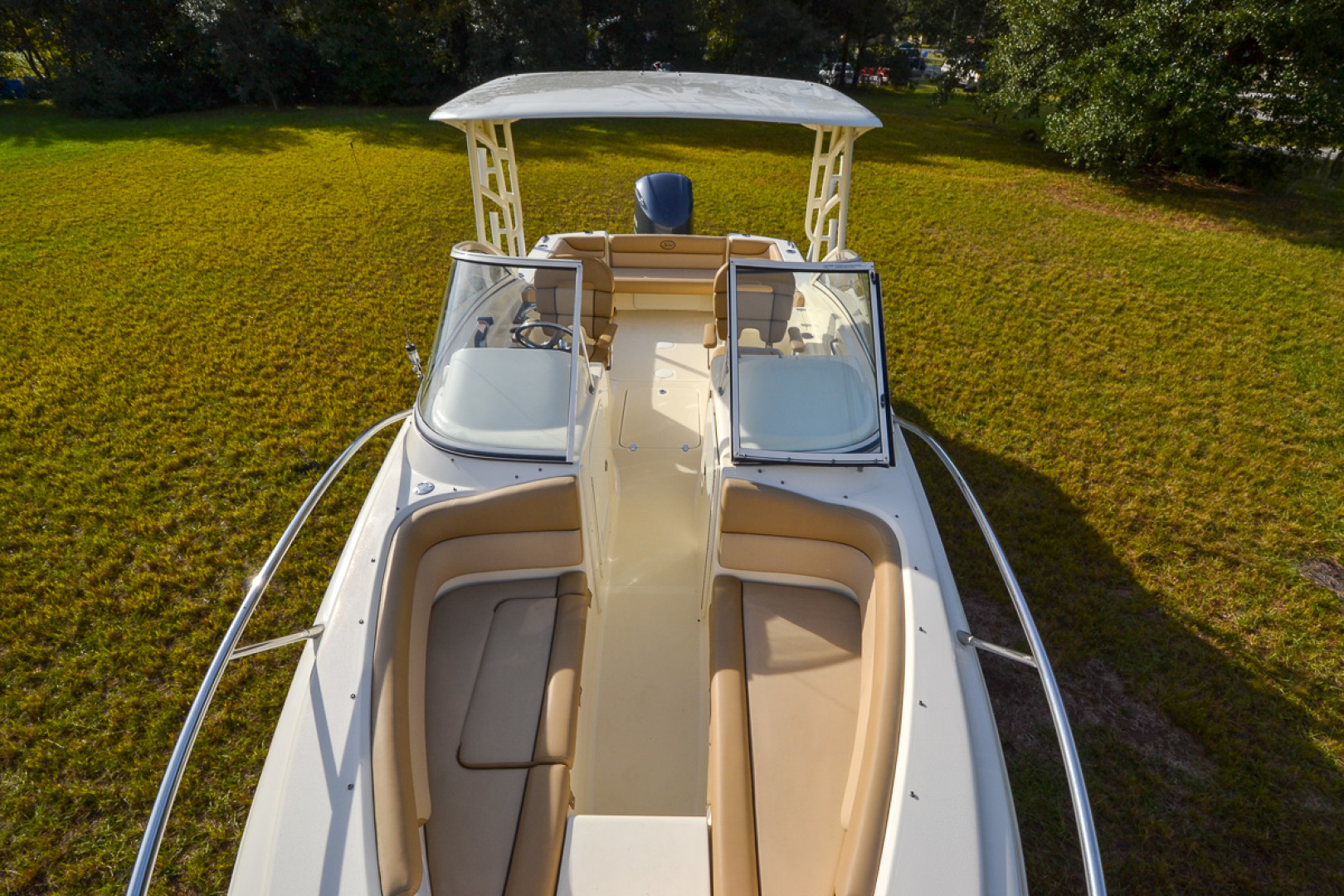 24' 2014 Scout 245 Dorado | Tampa Yacht Sales